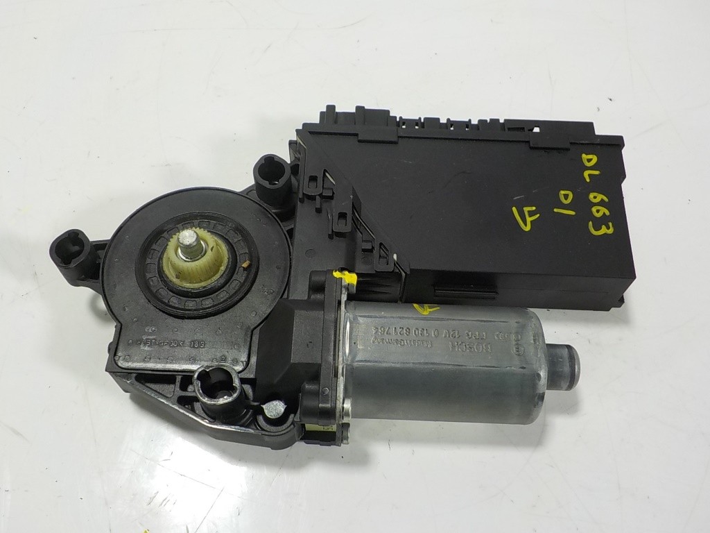 95562470102 MOTEUR LÈVE VITRE AVANT GAUCHE / 95562470102 / 17300321 ...