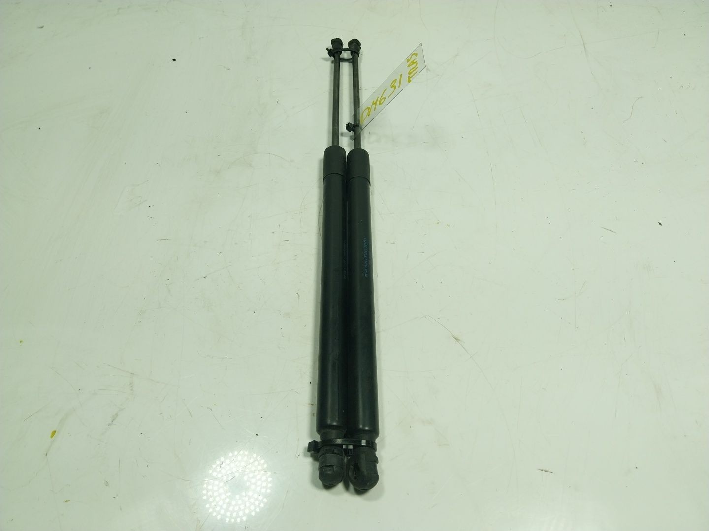 5G6827550C VERIN DE Hayon / Coffre Pour Volkswagen Golf Vii Lim. 1.6 Td ...